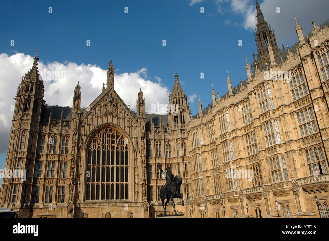 Westminster hall palace of westminster hi-res stock photography and ...