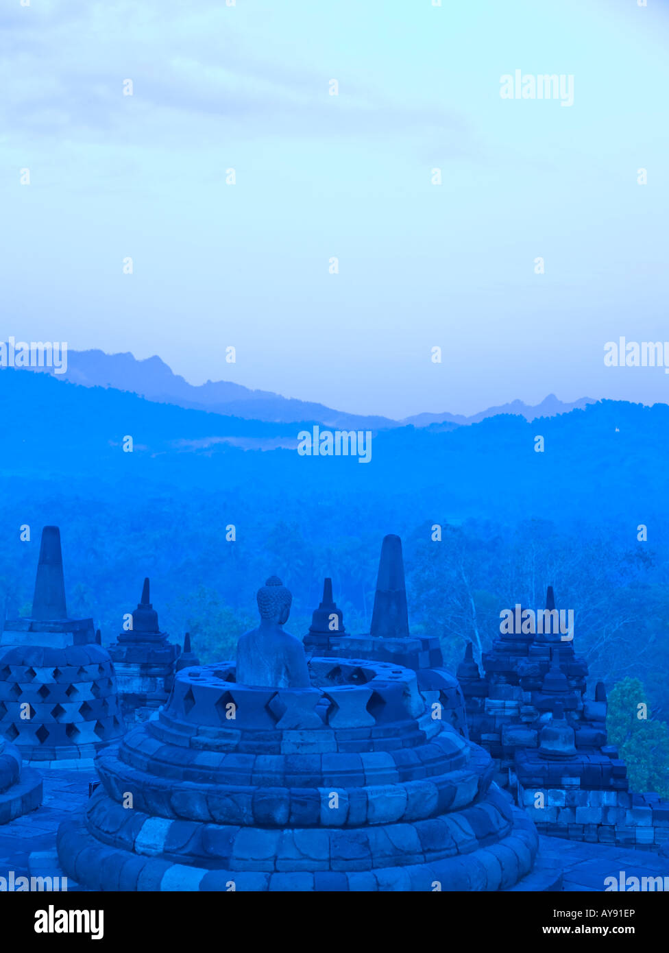 Pre Dawn High Resolution Stock Photography and Images - Alamy