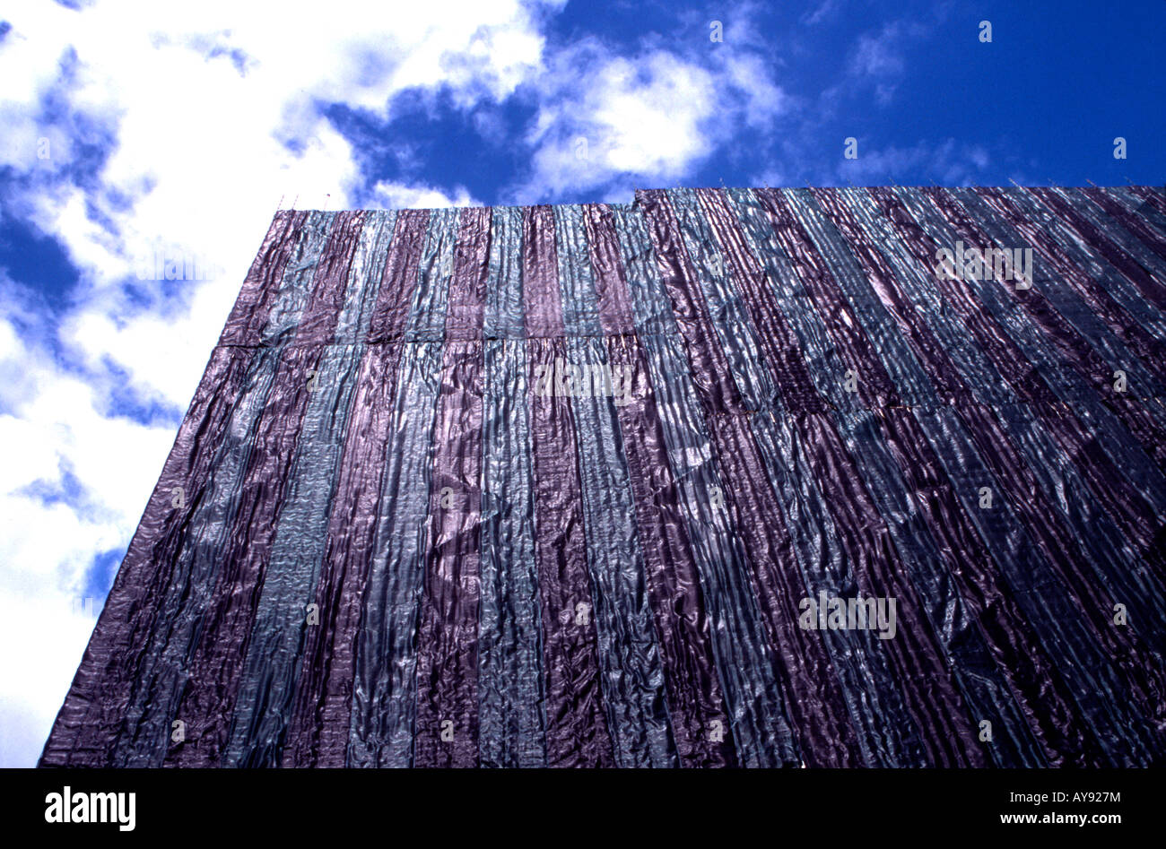 Building wrapped in sheeting hi-res stock photography and images - Alamy