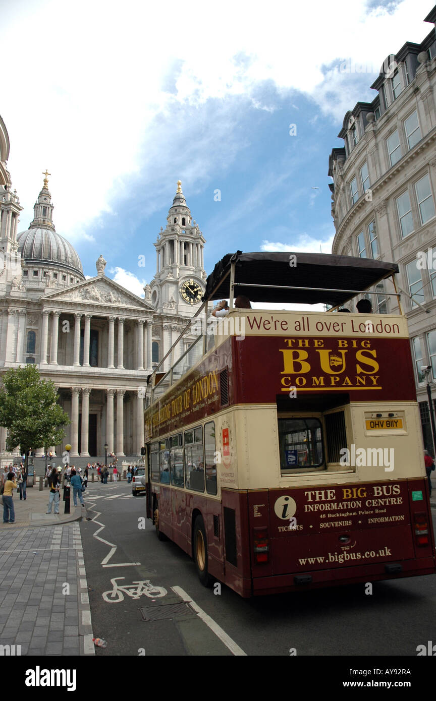 The Big Bus Company touring bus and St Paul's Cathedral in London seen ...