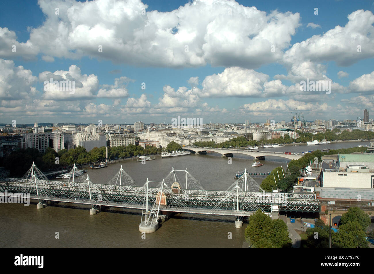 Hungerford Bridge and Golden Jubilee Bridges and Waterloo Bridge on ...