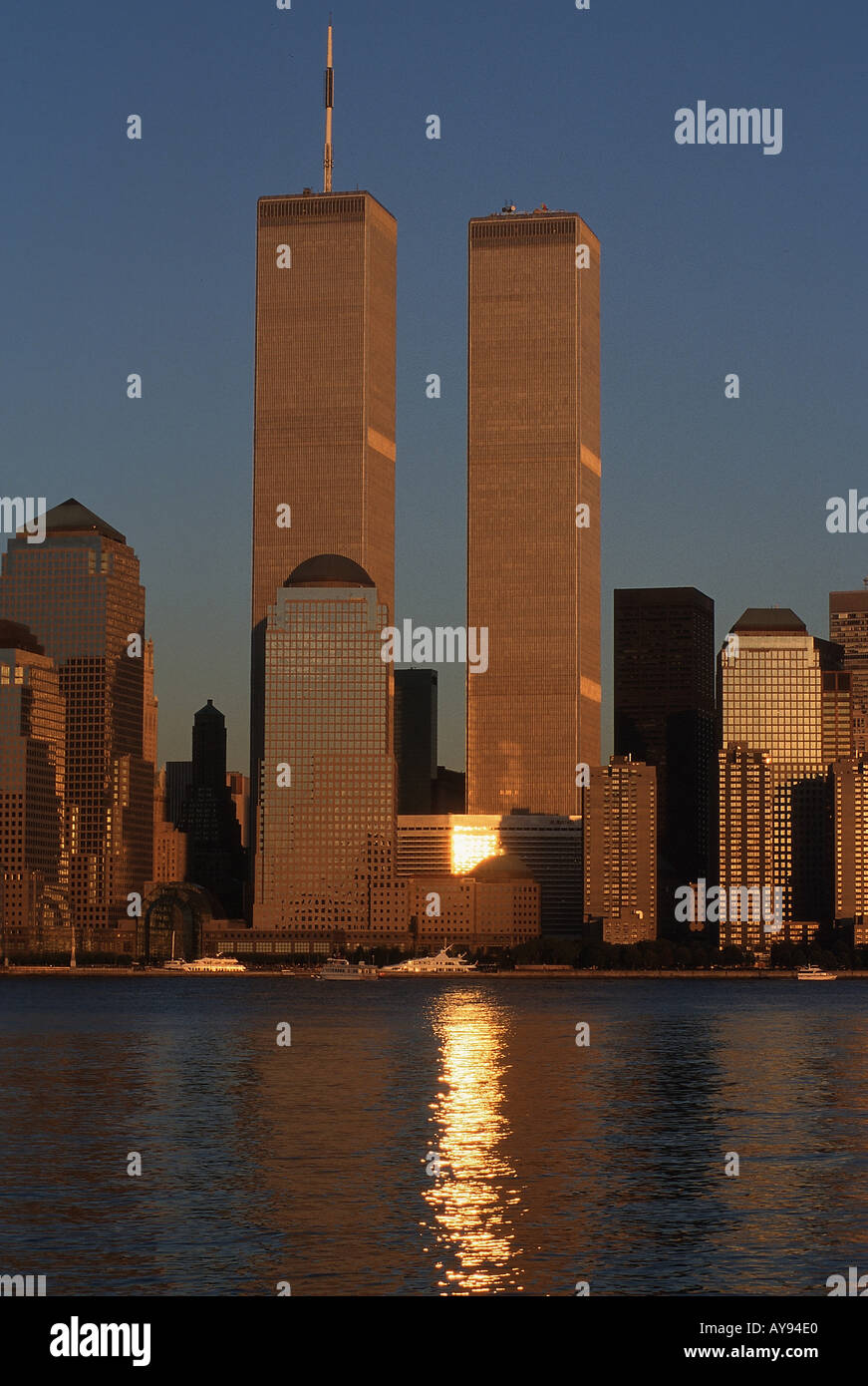 World trade center 1998 hi-res stock photography and images - Alamy