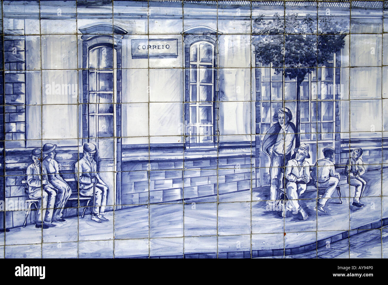 Azores painting ceramics in town hi-res stock photography and images ...