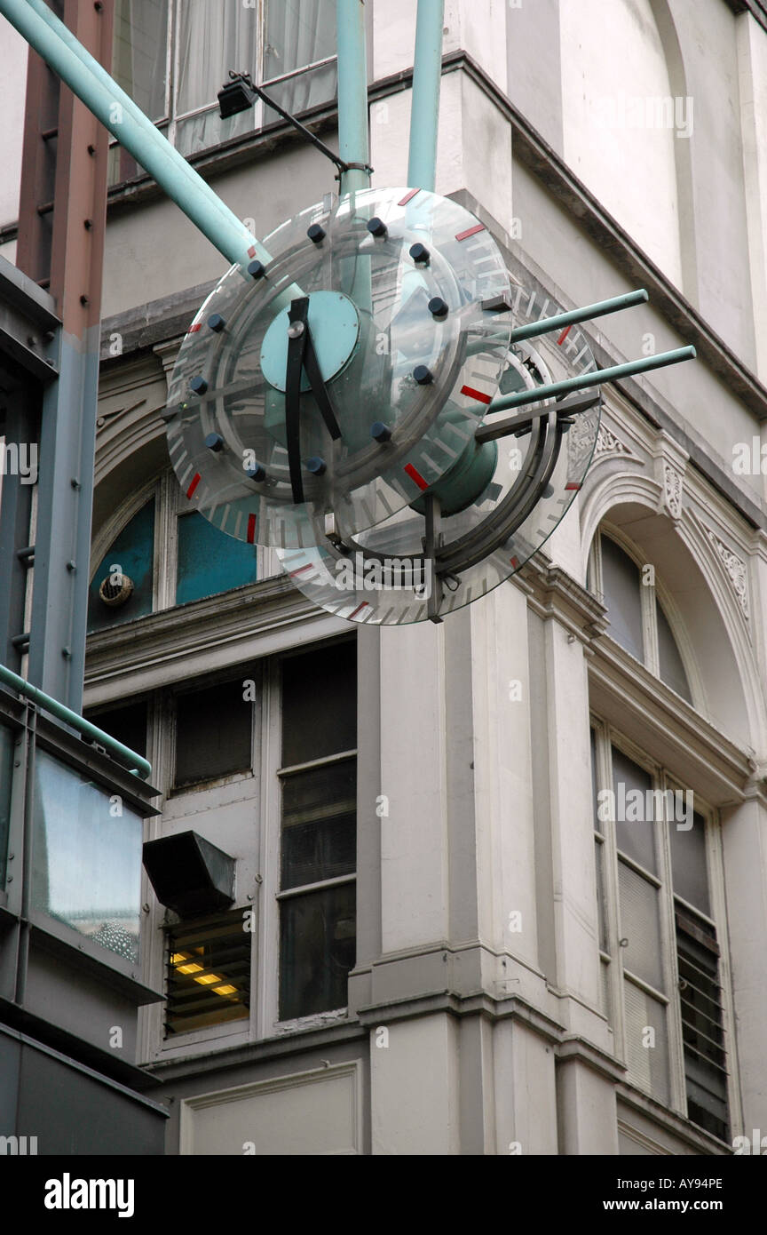 Streetclock hi-res stock photography and images - Alamy