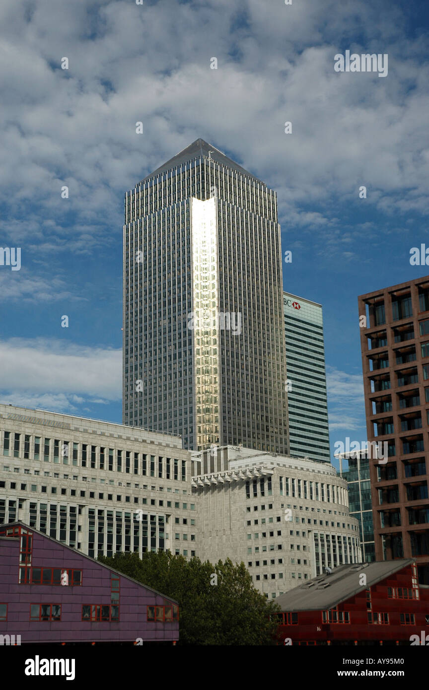 One Canada Square also called Canary Wharf Tower and HSBC Tower on ...