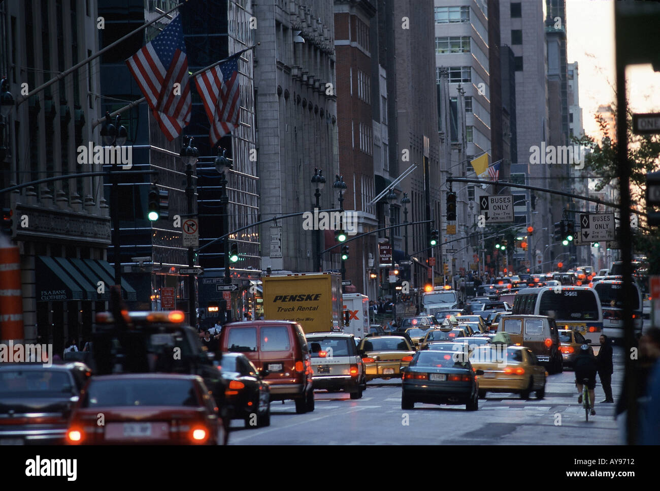 USA New York City 1999 abendliche Rush Hour auf der 8th Avenue JK 229 ...
