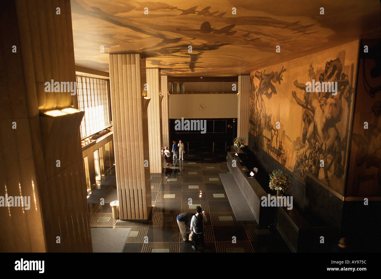 Inside the rockefeller building hi-res stock photography and images - Alamy