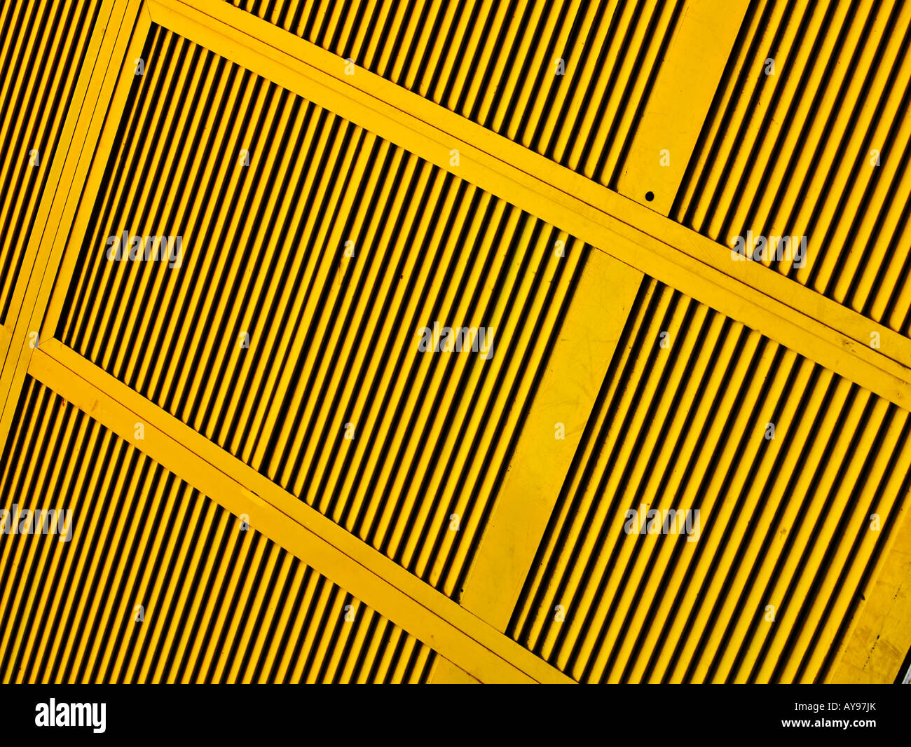 Yellow shutters hi-res stock photography and images - Alamy