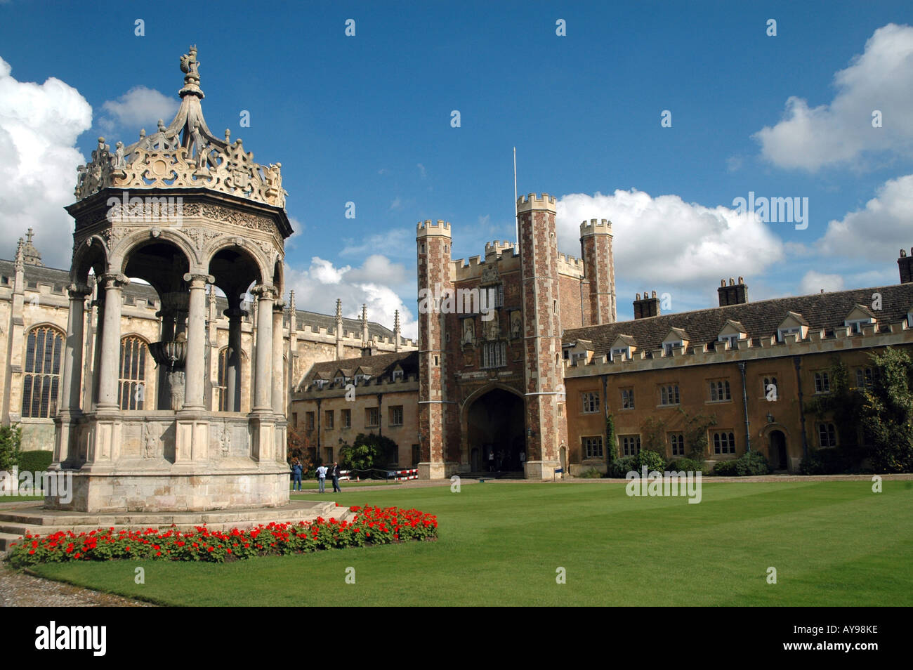 Trinity college gatehouse cambridge england hi-res stock photography ...