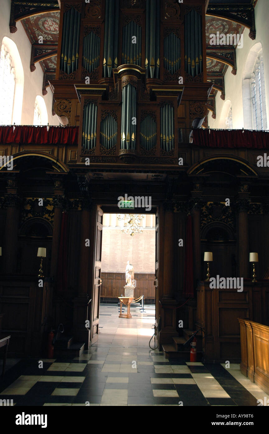 Organ in Trinity College chapel, Cambridge UK Stock Photo - Alamy