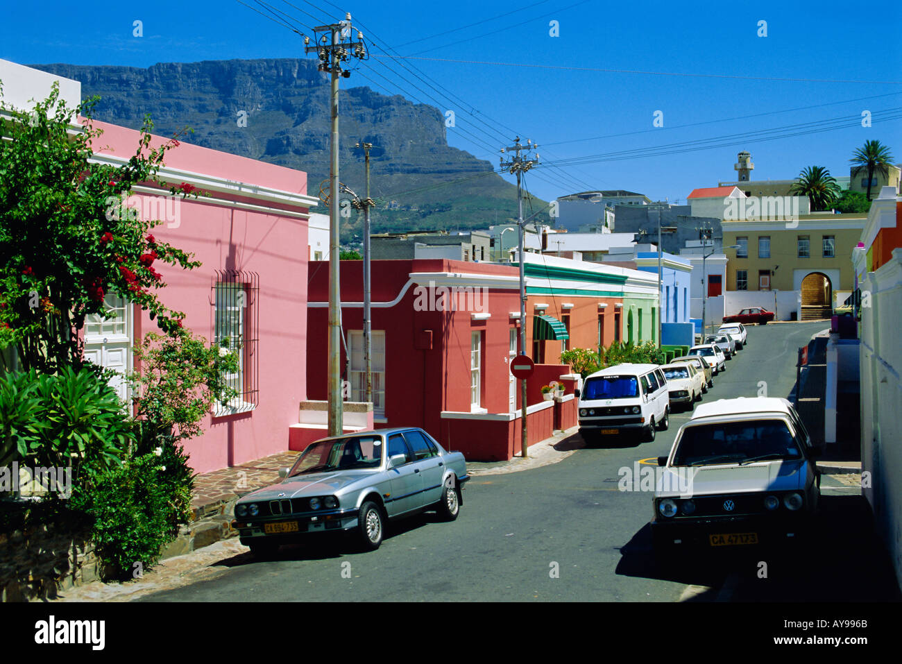 Bo Kaap district Malay Quarter with Table Mountain behind Cape Town ...