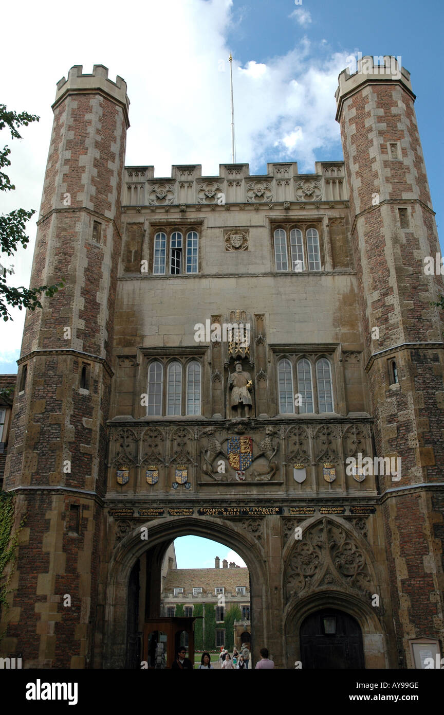 Great Gate to Trinity College at Trinity Street, Cambridge, UK Stock ...