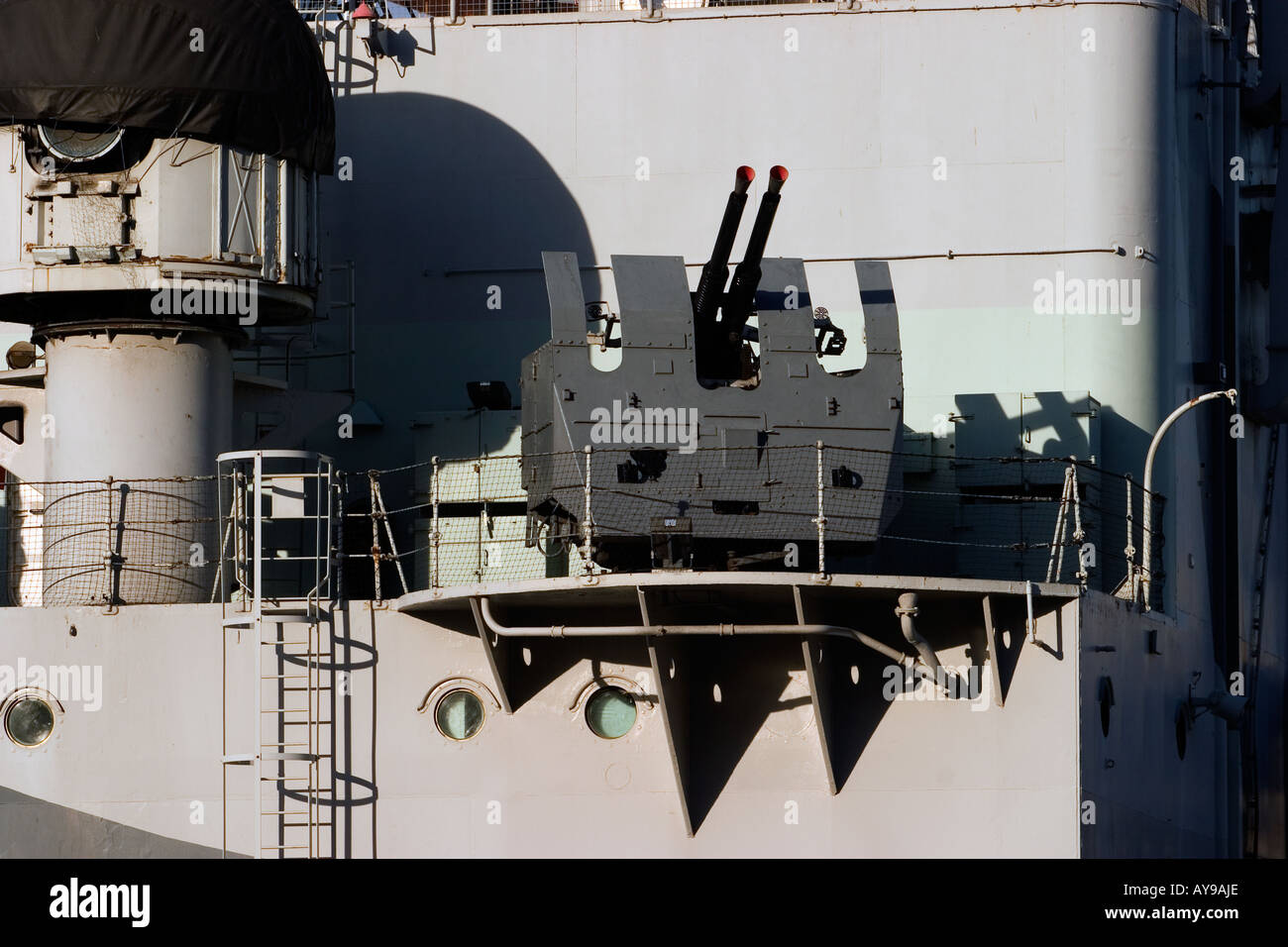 World war ii navy gun turret hi-res stock photography and images - Alamy