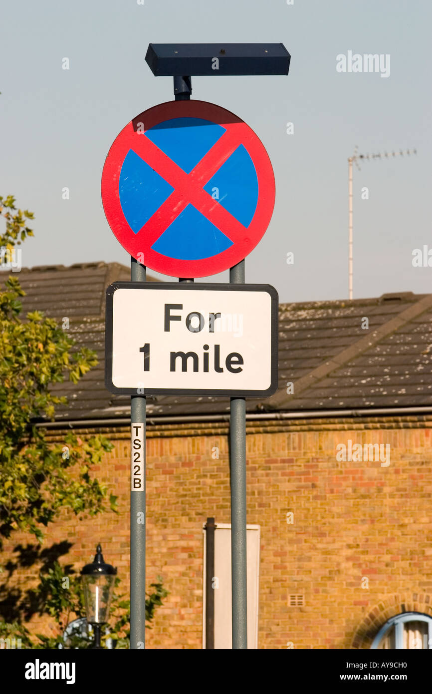 no stopping for 1 mile one road sign Stock Photo - Alamy