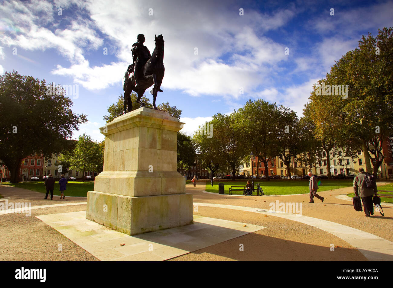 The queen square hi-res stock photography and images - Alamy
