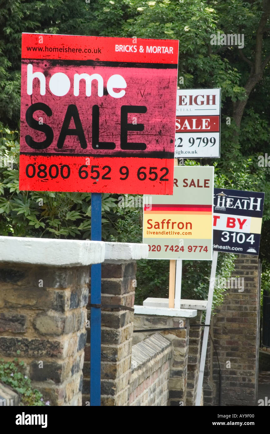 Estate agent signs, london hi-res stock photography and images - Alamy