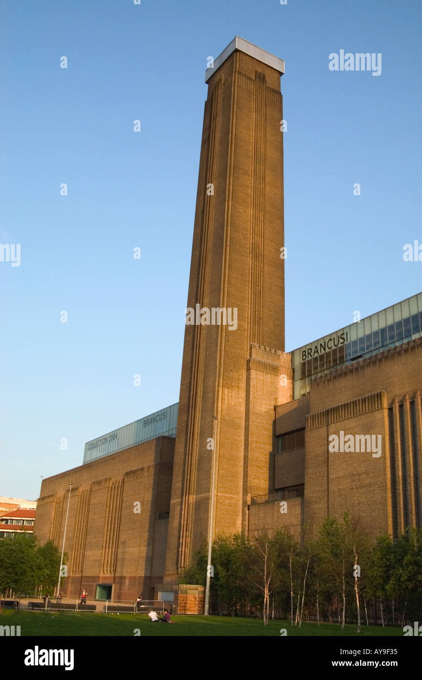 The Tate Modern, London England UK Stock Photo - Alamy