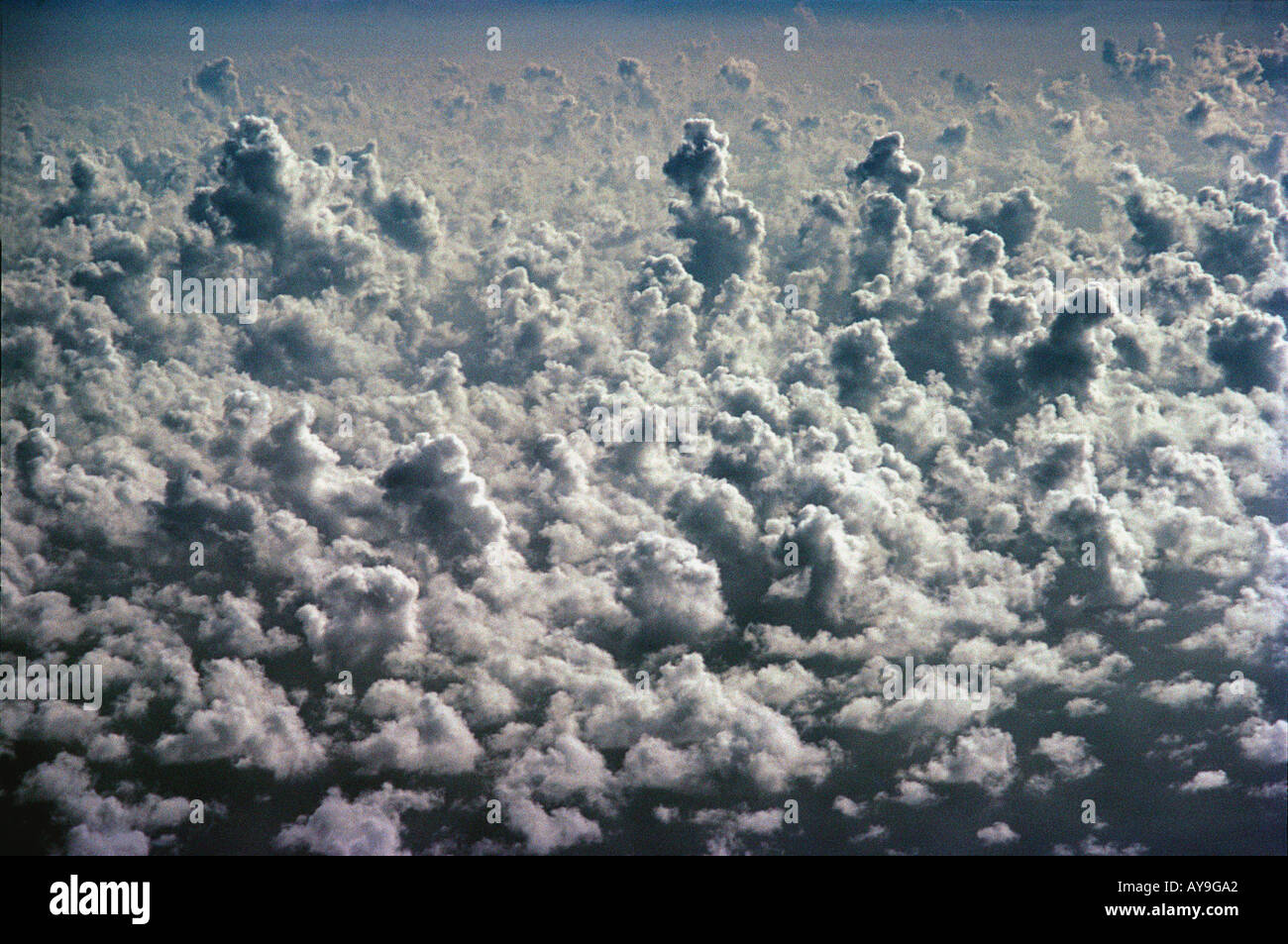 Atmosphereclimateclimatologycl hi-res stock photography and images - Alamy