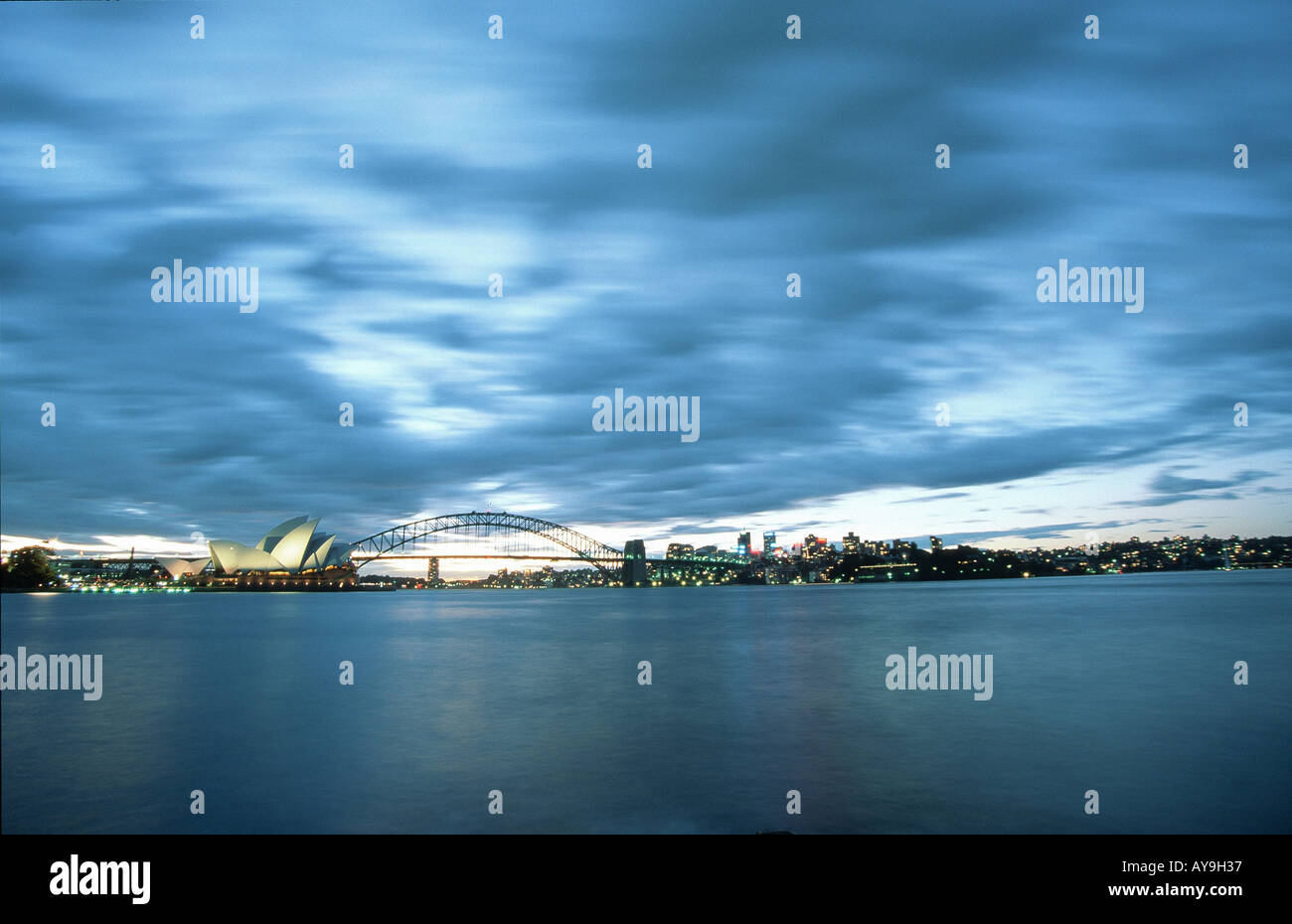 Opernhaus aus hi-res stock photography and images - Alamy