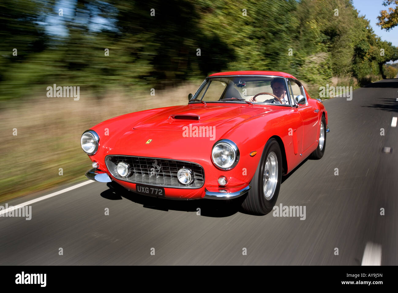 CLASSIC FERRARI 250 GT SWB 1961 IN FERRARI RED Stock Photo - Alamy