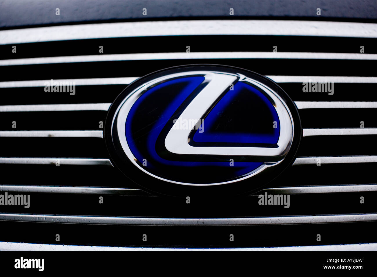 Lexus sign hi-res stock photography and images - Alamy