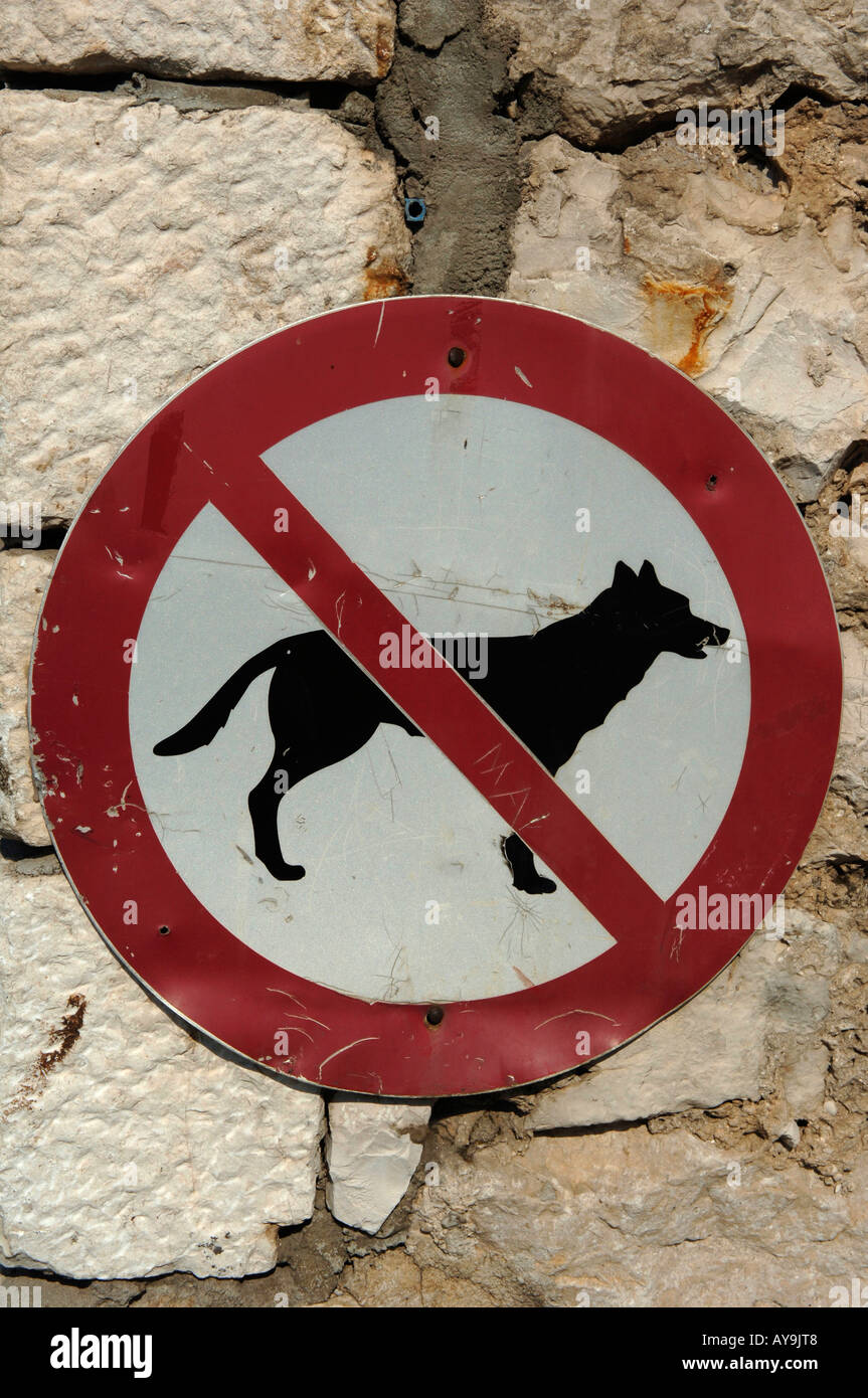 sign dogs forbidden Stock Photo - Alamy