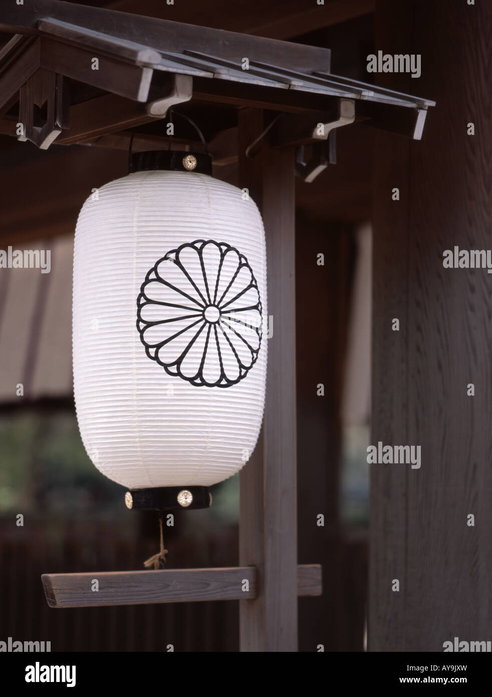 Shinto lantern hi-res stock photography and images - Alamy