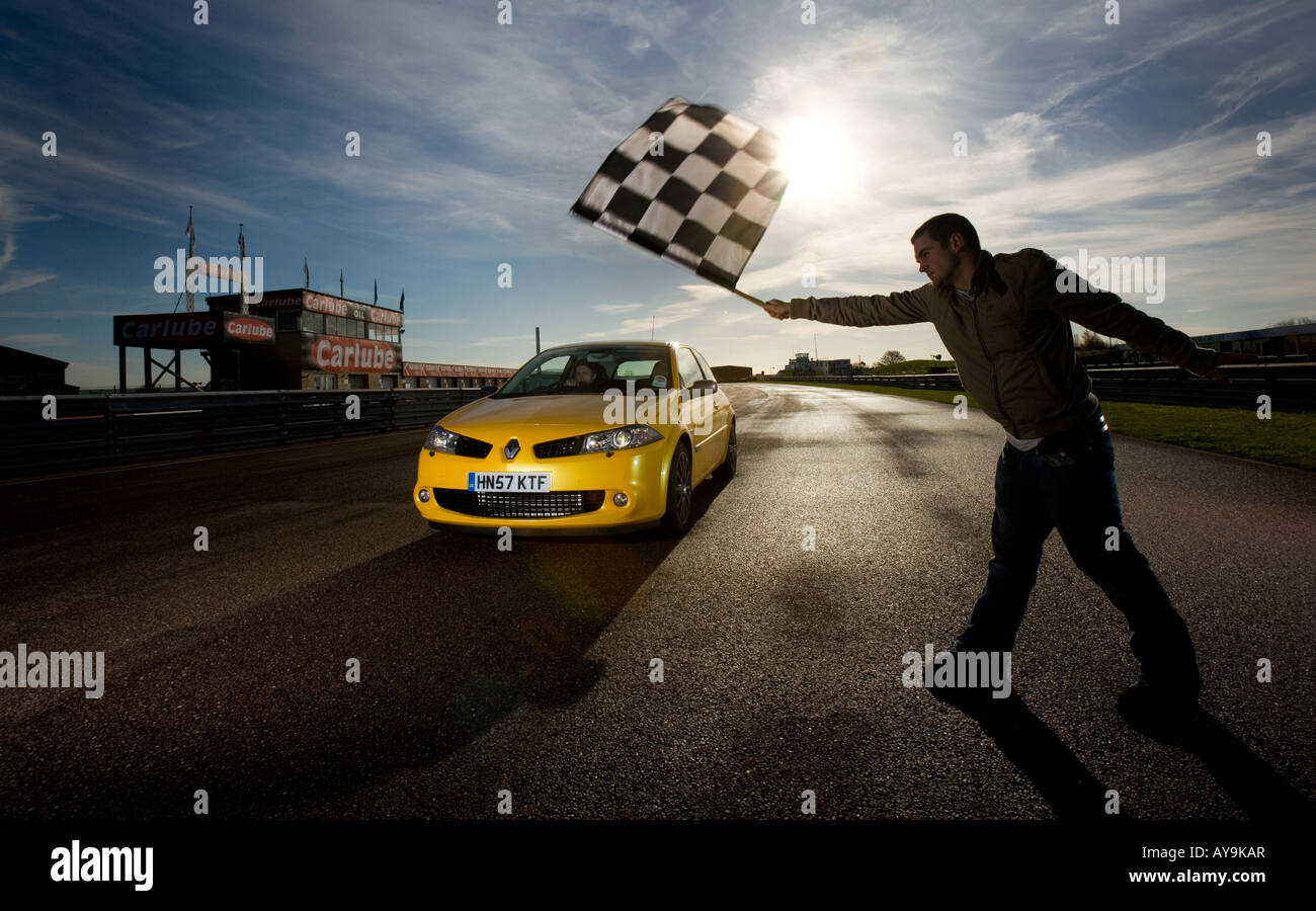 RENAULT MEGANE R26 IN YELLOW AT THRUXTON RACE TRACK Stock Photo - Alamy