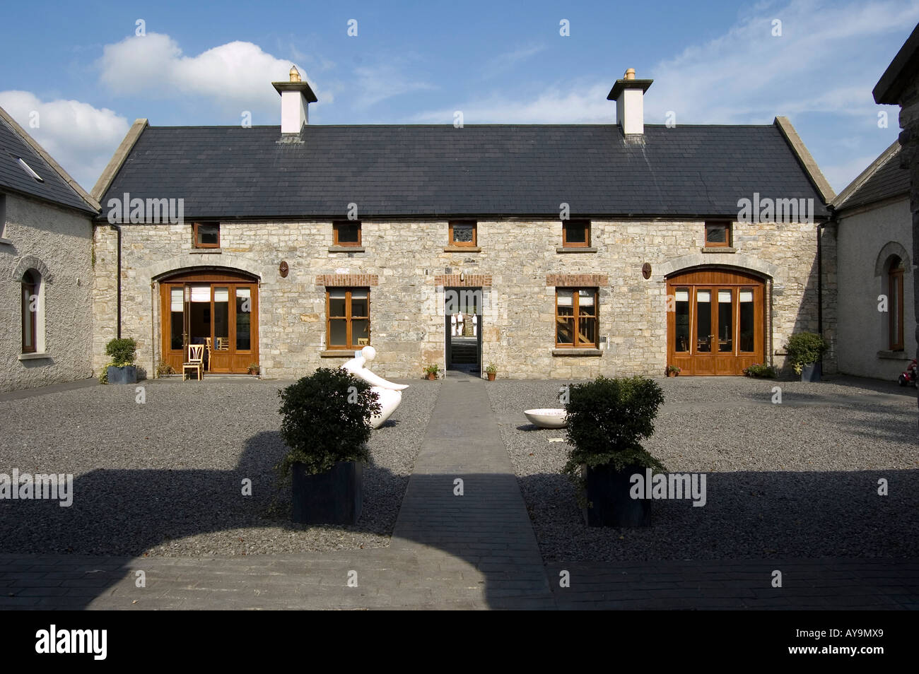 Converted stables hi-res stock photography and images - Alamy