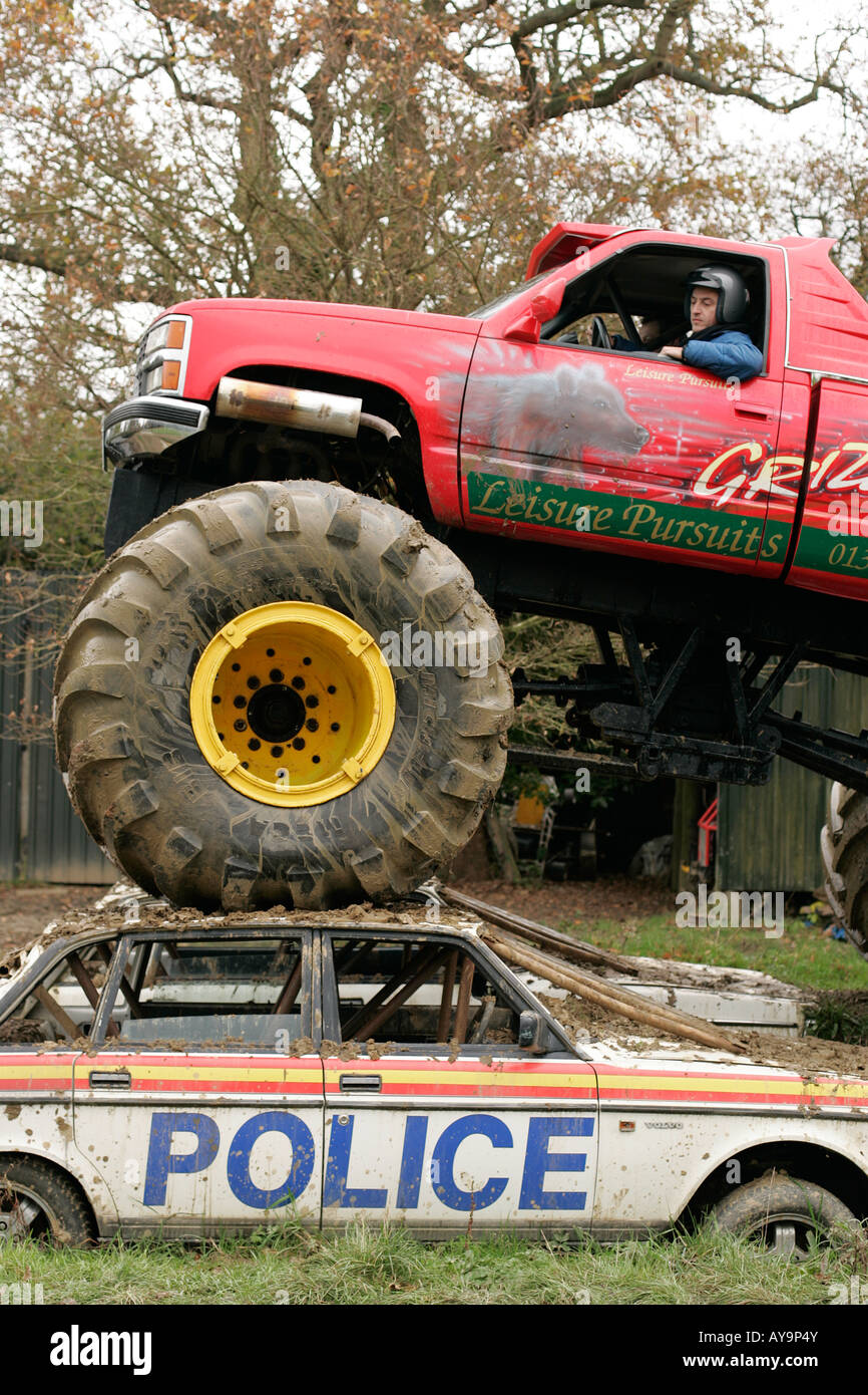 Big red monster truck hi-res stock photography and images - Alamy
