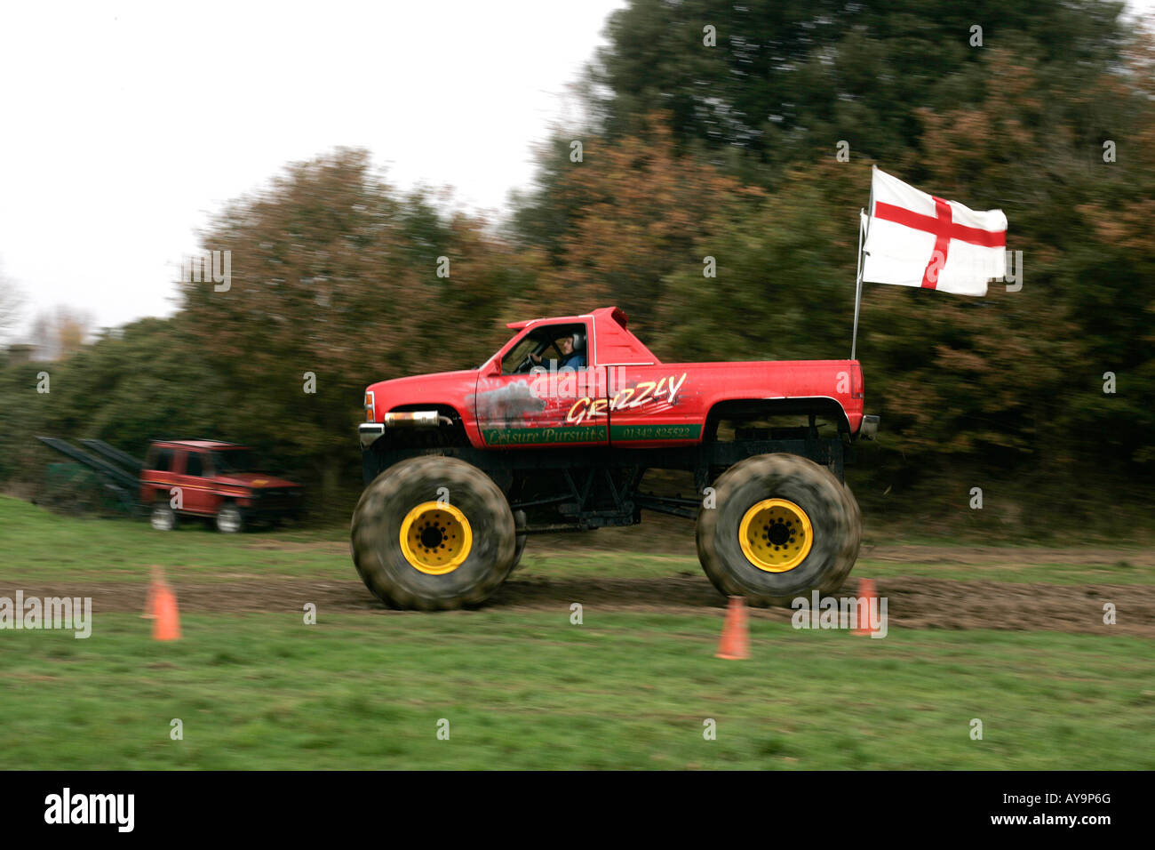 Monster truck red hi-res stock photography and images - Alamy