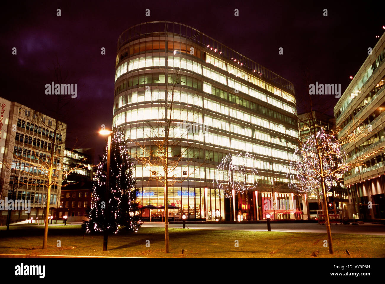 Spinningfields hi-res stock photography and images - Alamy