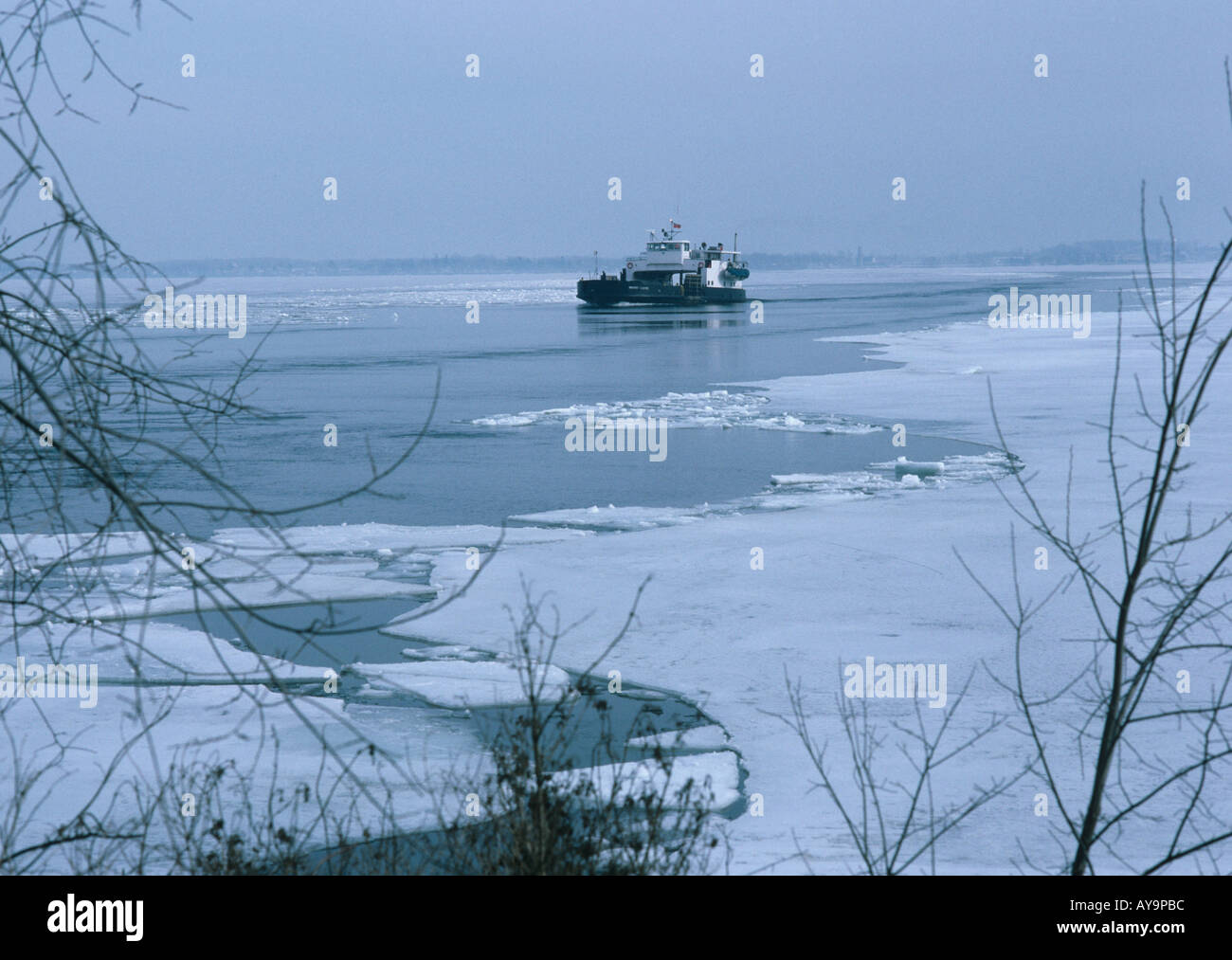 Amherst island ferry hi-res stock photography and images - Alamy
