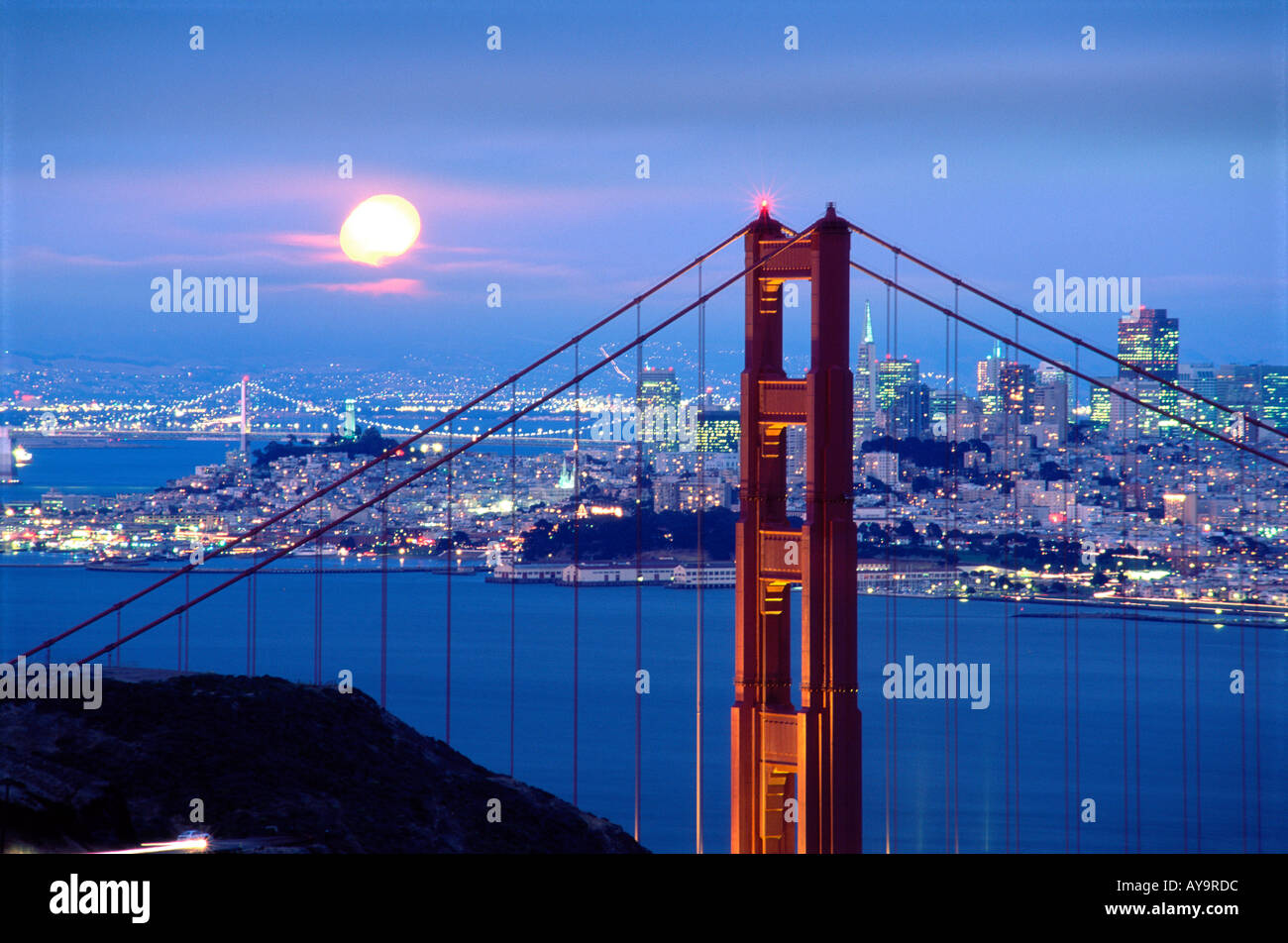 Full moon over golden gate hi-res stock photography and images - Alamy