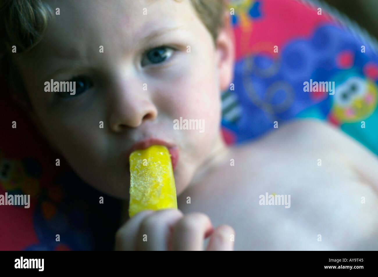 boy with popsicle Stock Photo - Alamy