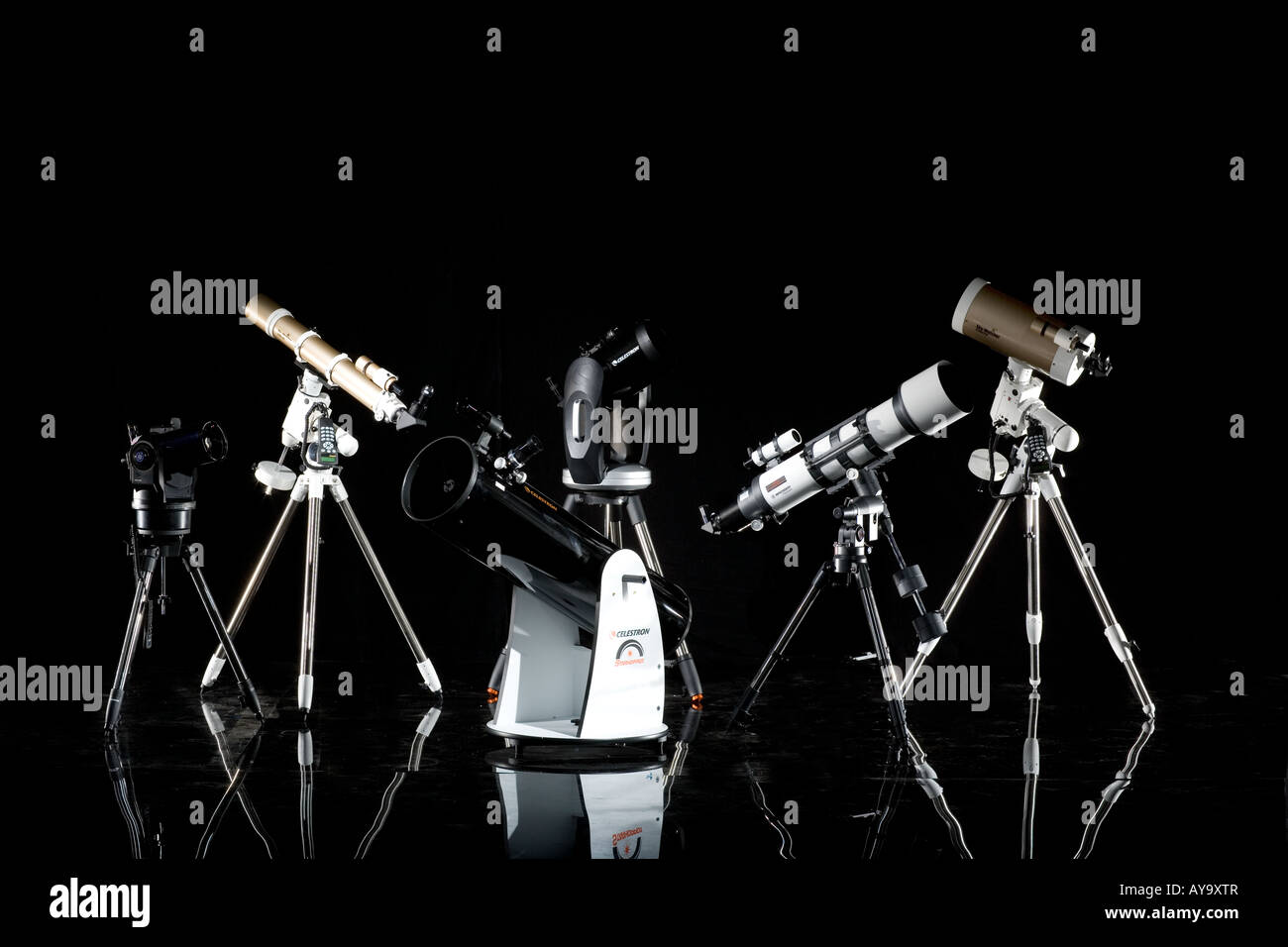 Telescopes night sky hi-res stock photography and images - Alamy