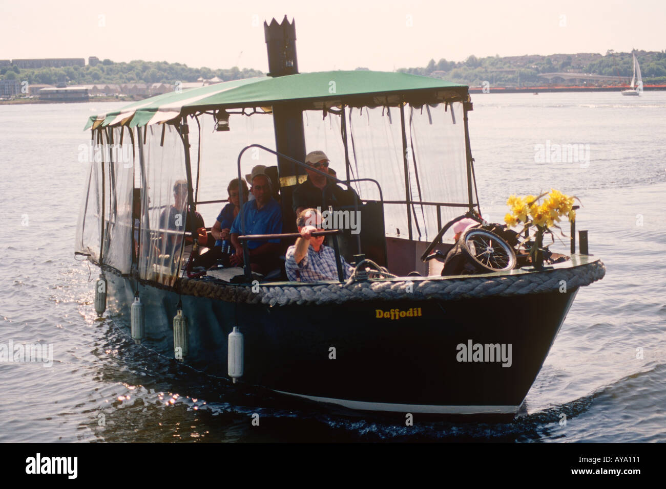 Daffodil ferry Boat Cardiff Bay 48895DW1 Stock Photo - Alamy