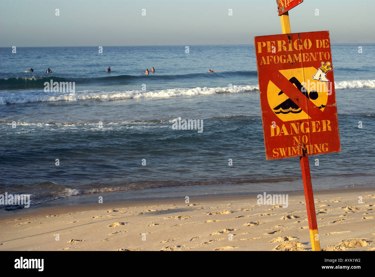 Danger signboard hi-res stock photography and images - Alamy