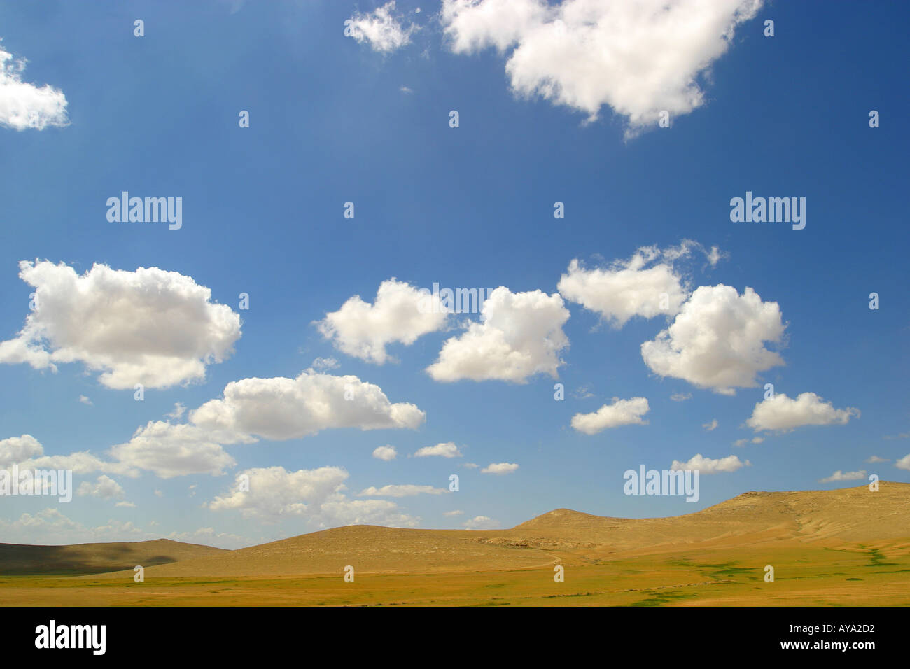 Syria desert mountains hi-res stock photography and images - Alamy