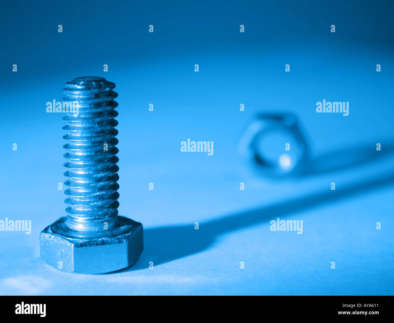 Screw and nut Stock Photo - Alamy