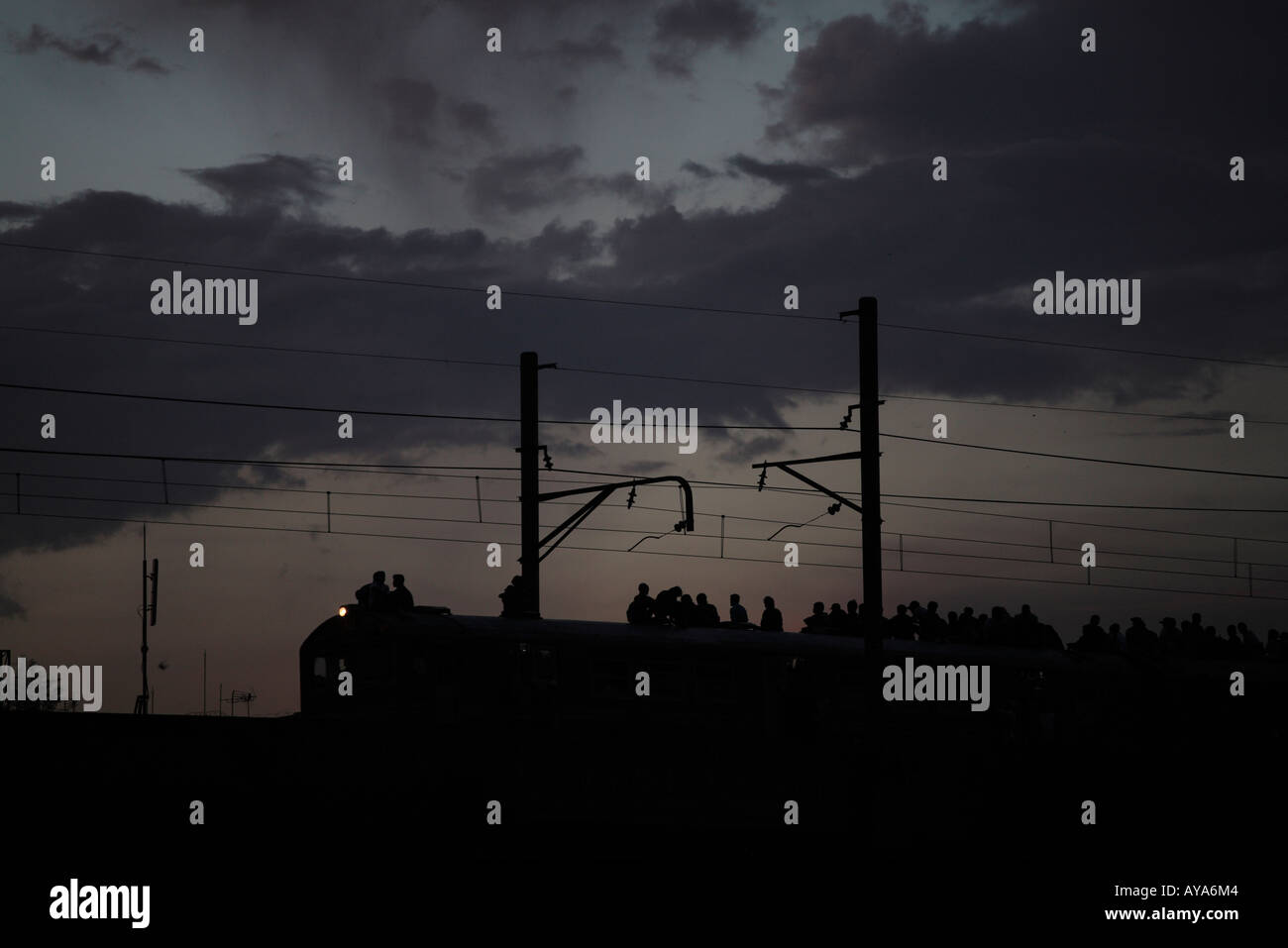 Passengers train roof hi-res stock photography and images - Alamy