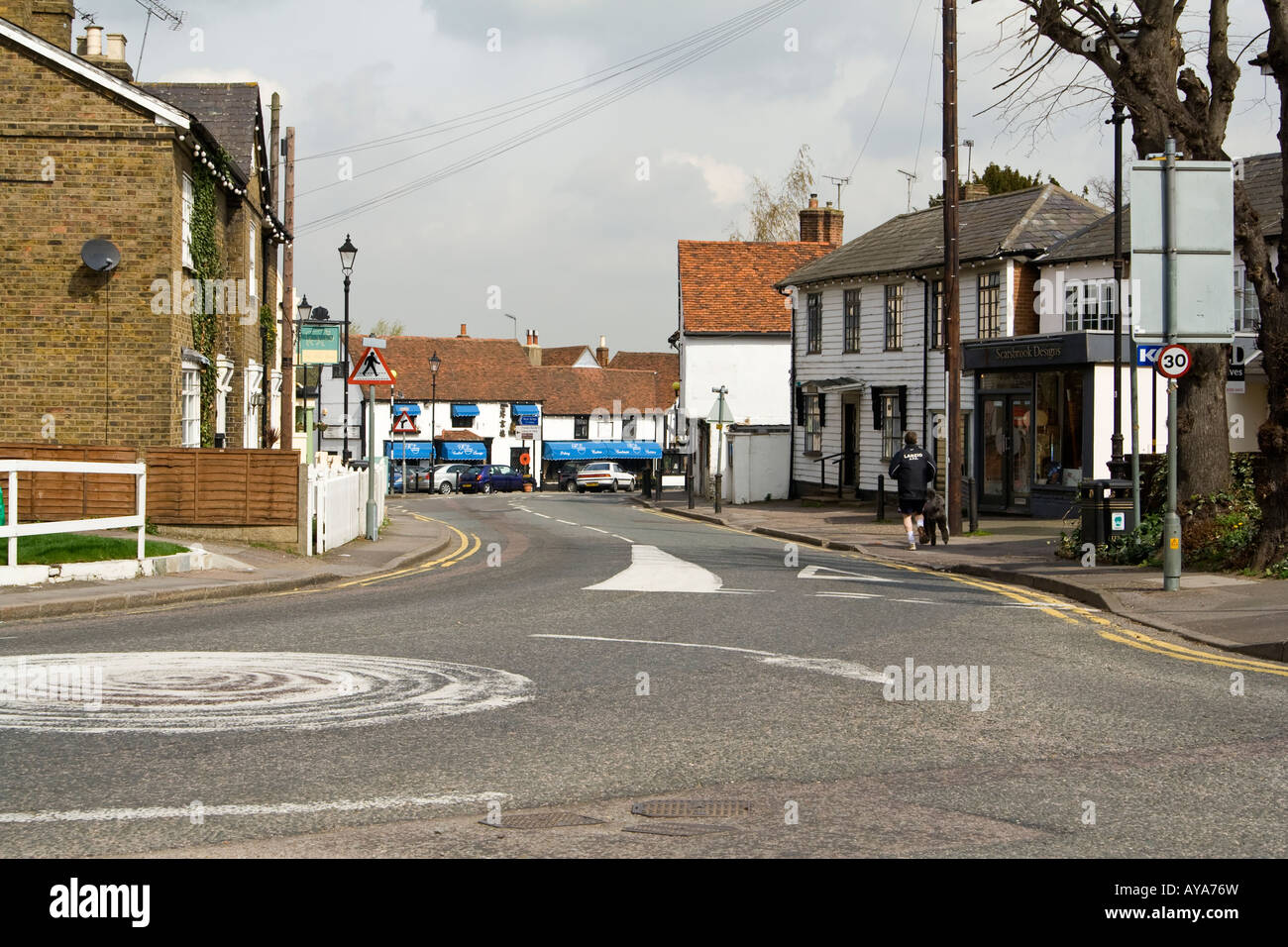 Road roundabout roundabouts hi-res stock photography and images - Alamy