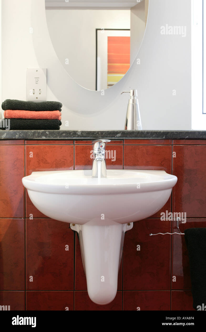 wash hand basin in modern bathroom Stock Photo - Alamy