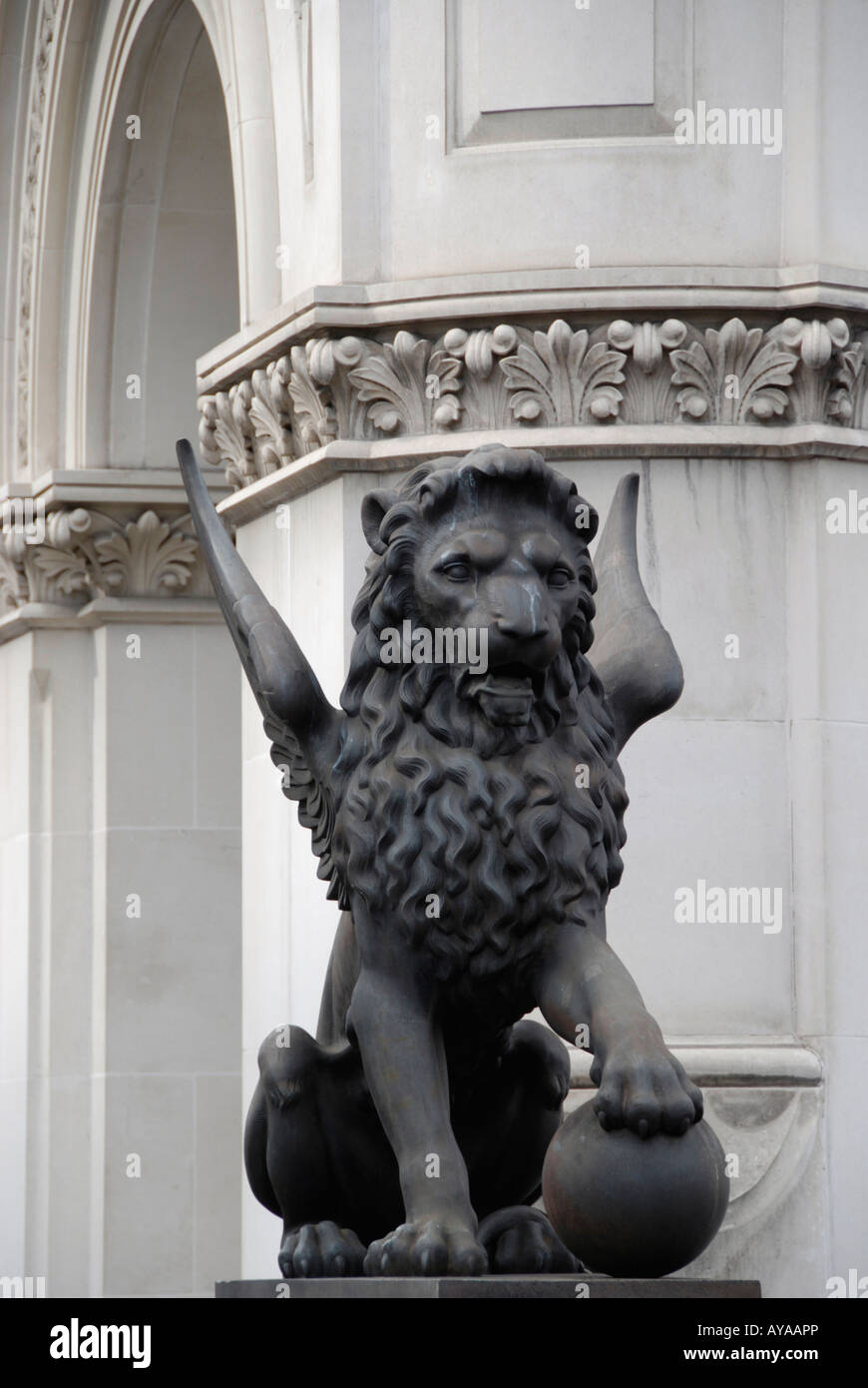 Statue of lion with ball on Holborn Viaduct London Stock Photo - Alamy