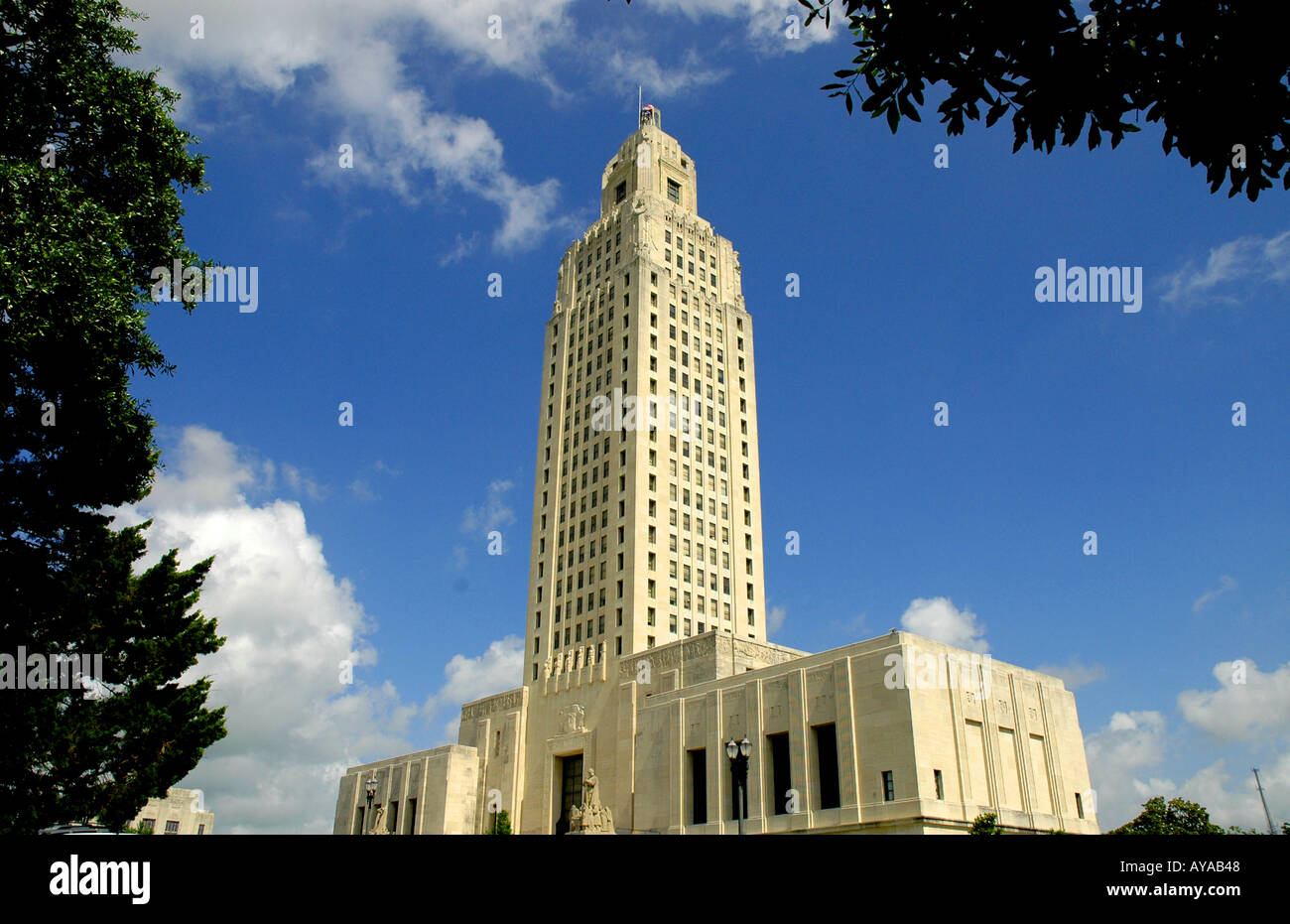 Louisiana state capitol building hi-res stock photography and images ...
