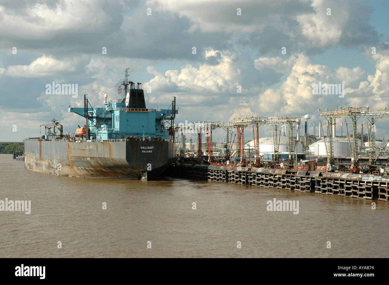 Baton Rouge LA Louisiana oil refinery shipping dock Stock Photo - Alamy