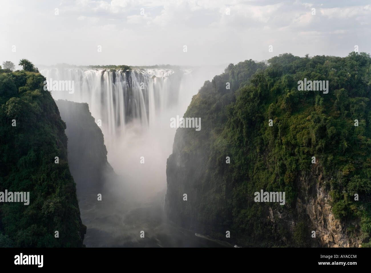 Victoria falls double rainbow High Resolution Stock Photography and ...