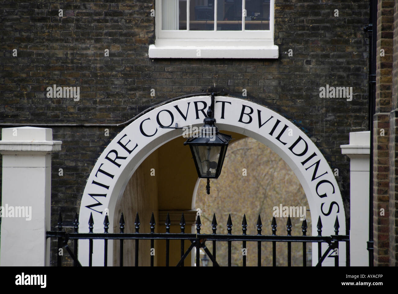 Mitre court buildings hi-res stock photography and images - Alamy