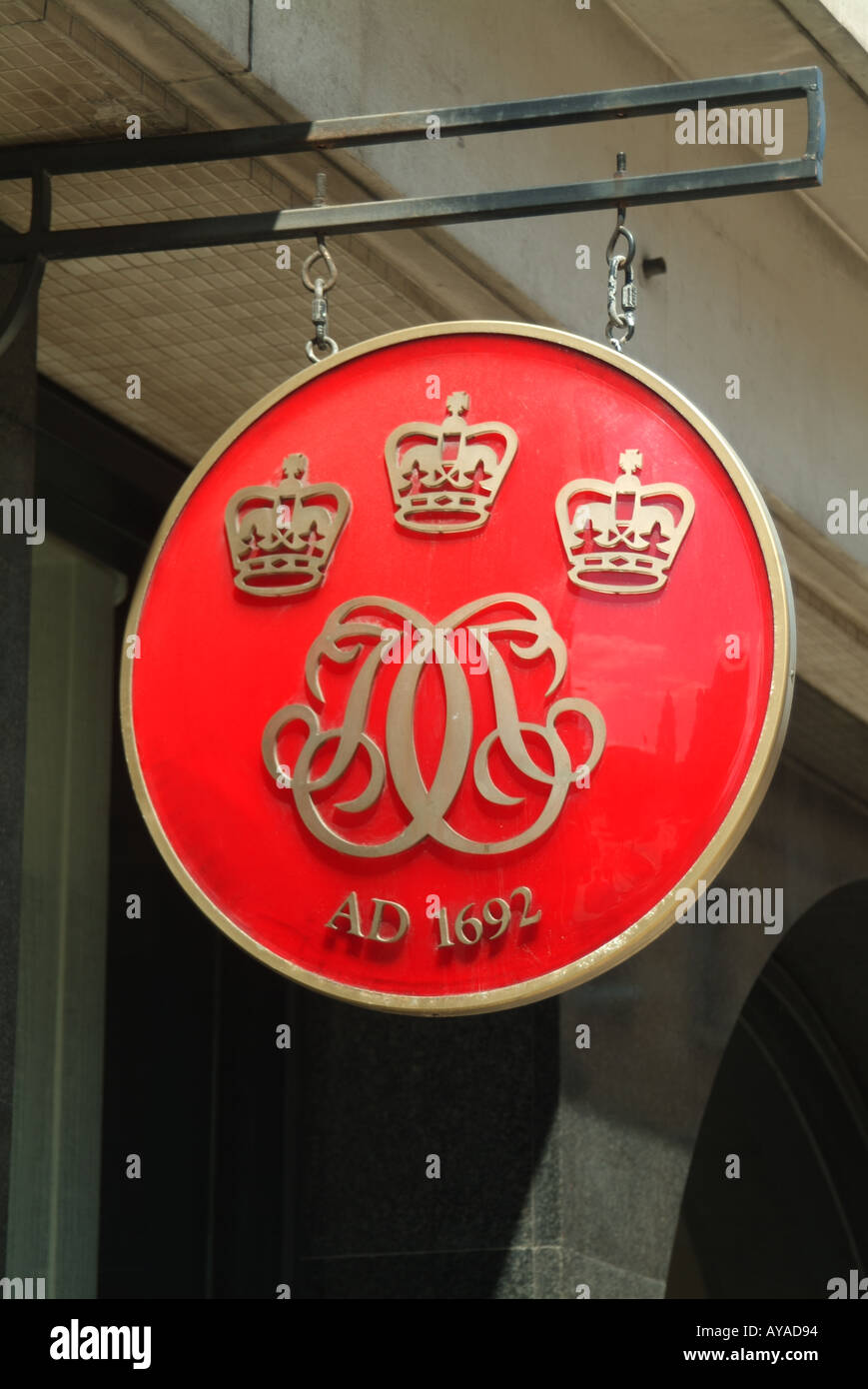 Coutts bank hi-res stock photography and images - Alamy