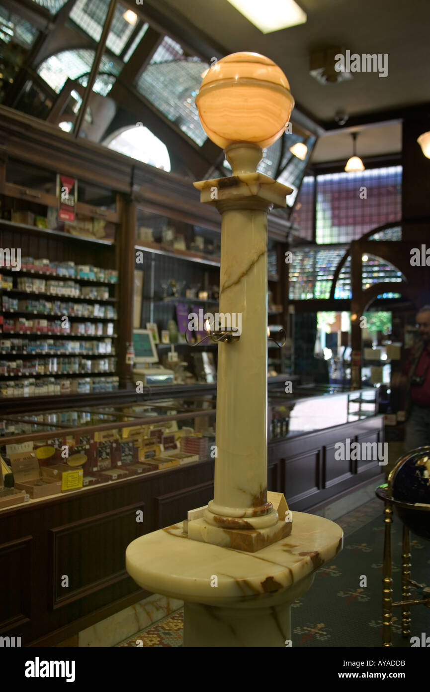 Electrolier High Resolution Stock Photography and Images - Alamy